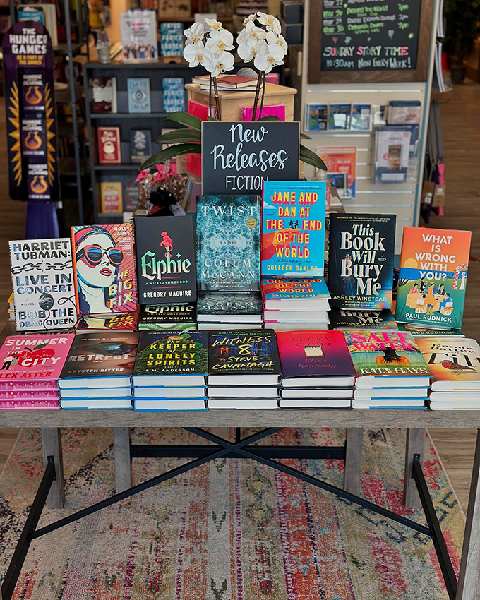 The staff picks section&mdash;literary matchmaking at its finest. Those handwritten recommendation cards are like love letters to books that changed someone's life. 