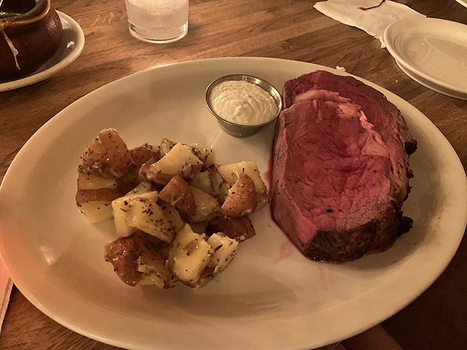 When your prime rib arrives looking like this, it's not just dinner&mdash;it's an event. The horseradish cream stands ready for those who dare to add some kick. 