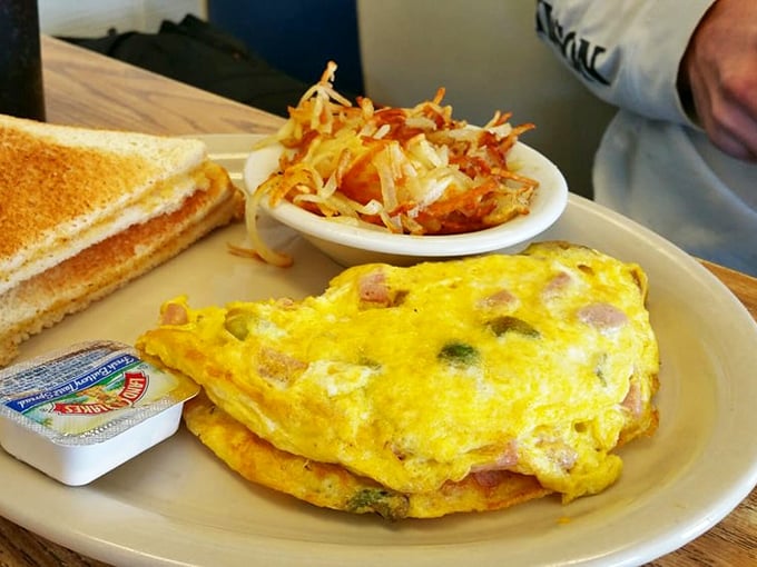 This omelet doesn't just contain ingredients&mdash;it showcases them. Paired with crispy hashbrowns, it's the breakfast equivalent of a standing ovation.