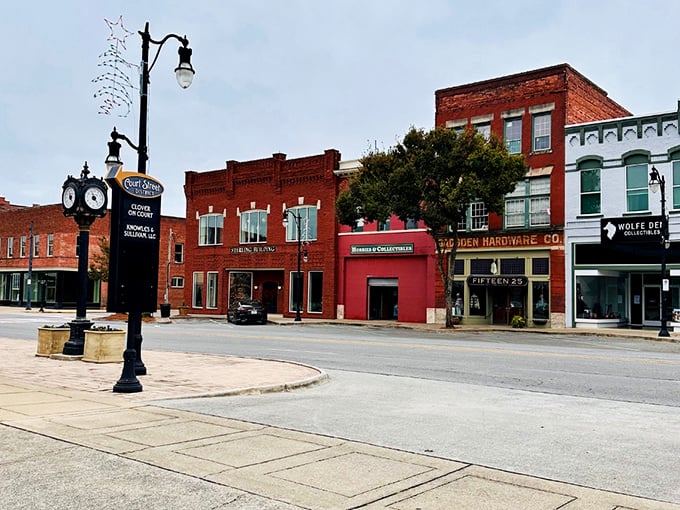 Gadsden's revitalized downtown offers big-city amenities at small-town prices. Your Social Security check just got a whole lot mightier!