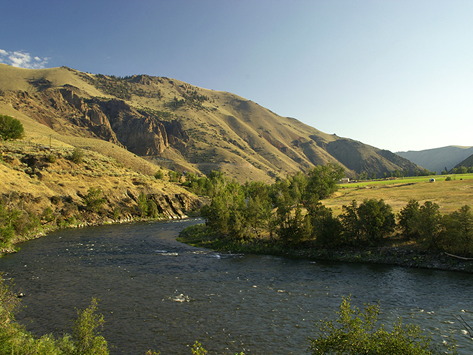 The Salmon River curves gracefully through town &ndash; Mother Nature's retirement gift that keeps on giving year-round.