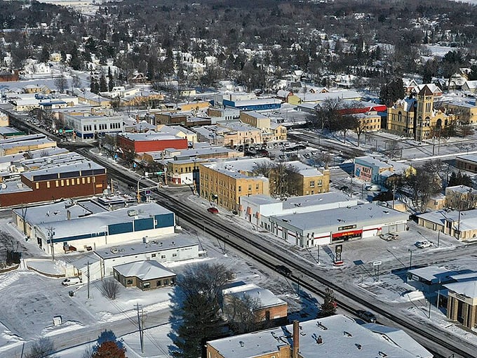 The wide-open streets of Little Falls offer breathing room for both your spirit and your retirement budget.