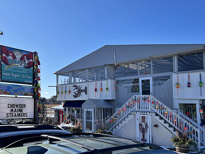 Petey's Summertime Seafood (Rye): Where fishing meets five-star dining! This white clapboard wonder with its rainbow buoy collection is like seafood Disney for grown-ups.