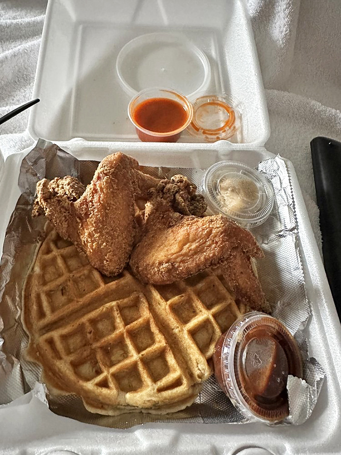 Even in takeout form, Dame's maintains its dignity – proof that some relationships can survive long-distance, especially when there's maple syrup involved.