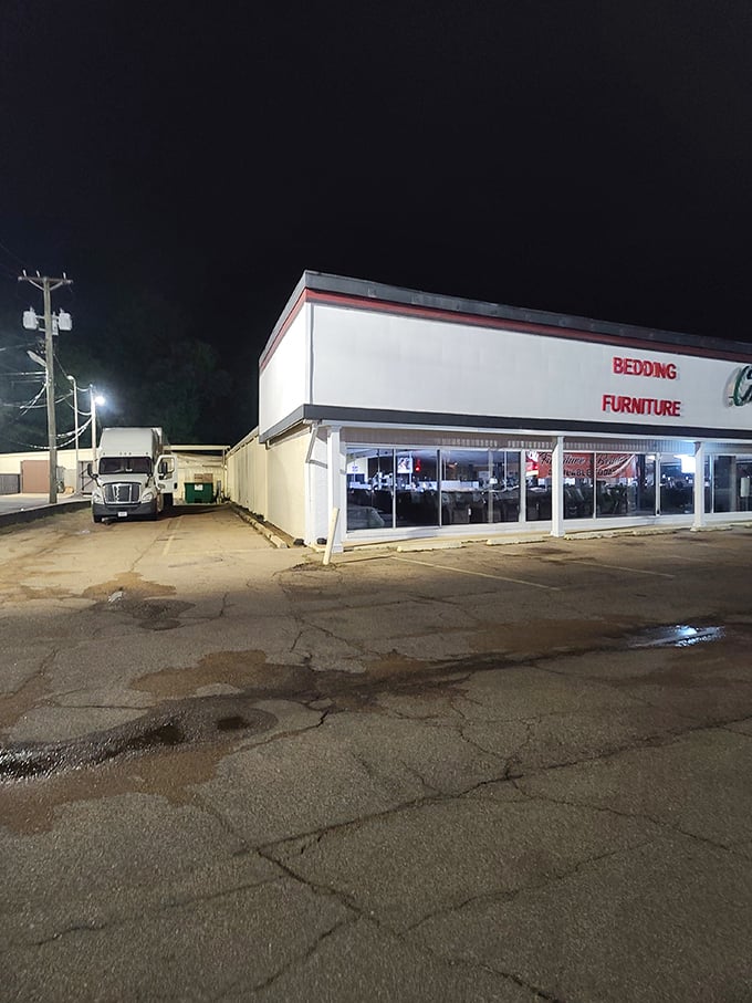 Dirt Cheap proves that bargain hunting isn't just a hobby&mdash;it's practically an Olympic sport in Mississippi. The thrill of the hunt is real! 