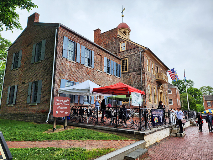 History comes alive at the New Castle Courthouse Museum. Those tents suggest a festival&mdash;probably with better food than the colonial-era originals.