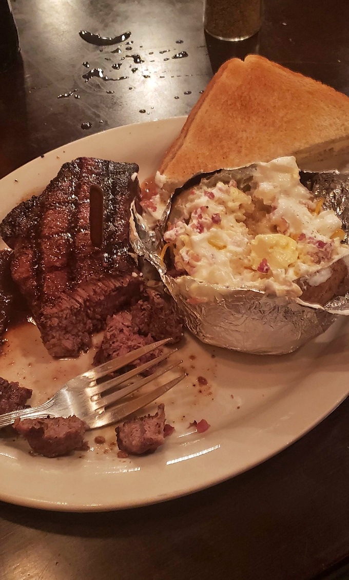 The seasoned crust on this prime rib should have its own fan club. Juicy, tender, and cooked with the precision of a Swiss watchmaker.