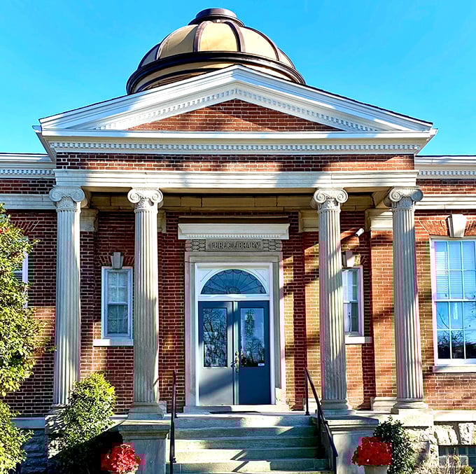 The Shelby County Public Library stands as a temple to knowledge with its classical columns. Books, community programs, and free Wi-Fi—all housed in architectural splendor.