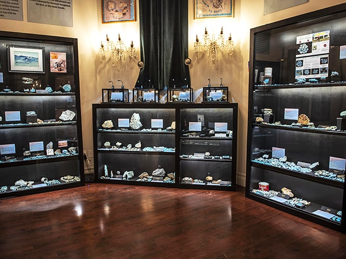 Treasure hunters rejoice! These illuminated display cases house a geological wonderland of turquoise specimens in various forms, colors, and matrix patterns.