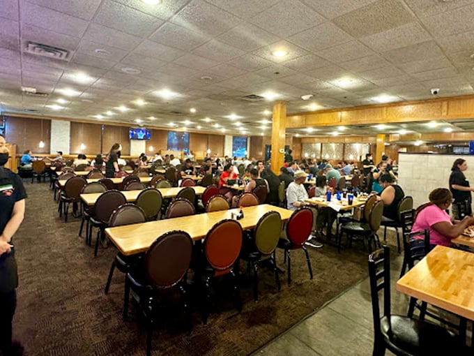 The nerve center of seafood headquarters, where dedicated staff ensure your plate-to-mouth journey remains uninterrupted. Efficiency in action.