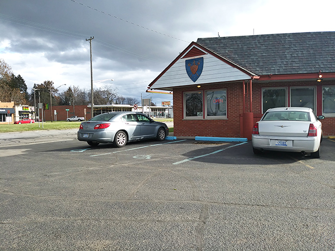 Canterbury Palace's cottage-like charm and patio umbrellas promise a breakfast experience that's more "garden party" than "greasy spoon."