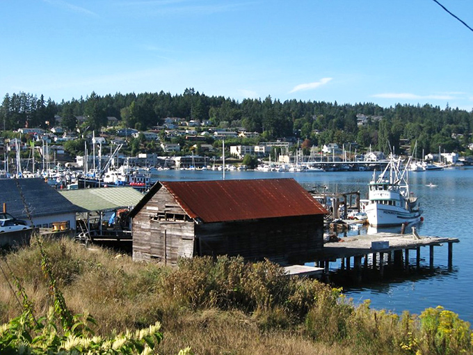 Gig Harbor&rsquo;s marinas are like a painter&rsquo;s palette &ndash; boats in every color framed by tall, whispering evergreens.