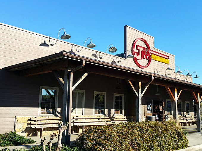 JW Steakhouse's rustic charm and wooden beams channel Texas vibes right in the heart of Alabama.