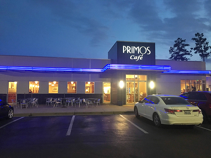 Those blue neon lights aren't just for show&mdash;they're guiding hungry Mississippians to comfort food heaven since before smartphones existed. 