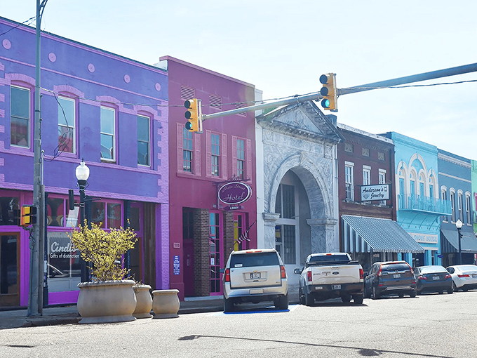 Yazoo City's rainbow-hued buildings brighten both the streetscape and your financial outlook&mdash;Technicolor charm at black-and-white prices.
