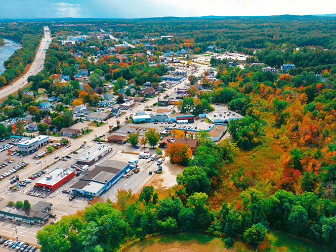 Bedford's blend of historic charm and modern convenience makes you wonder why everyone doesn't live in small-town New England.