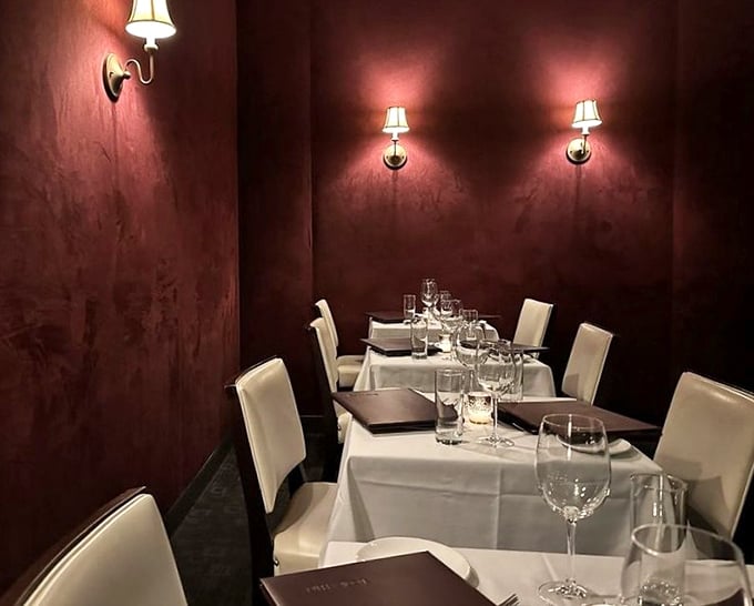 When the lighting is this moody and romantic, every bite of filet mignon becomes a scene from dinner theater.