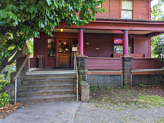 No sign needed &ndash; locals know this mysterious purple house serves up both desserts and delightful surprises. 