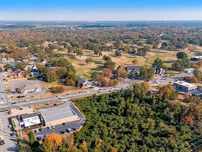 Tree-lined neighborhoods and developed areas create the perfect balance in Sherwood &ndash; convenience without chaos.