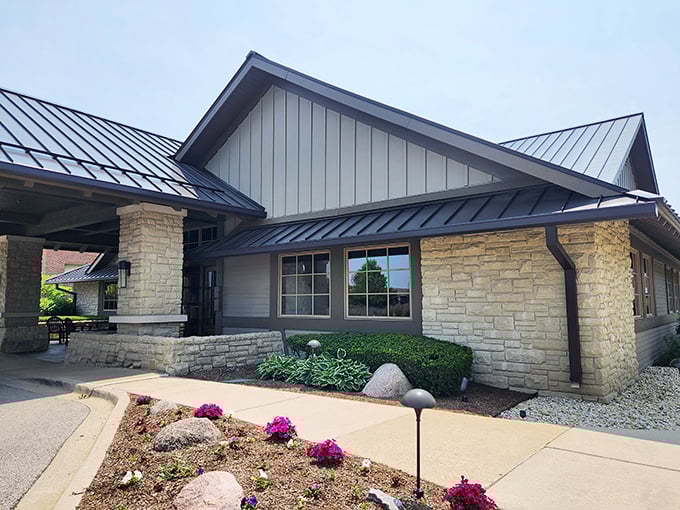 Surrounded by flowers and meticulous landscaping, Stoney River proves great steaks deserve an equally impressive setting.