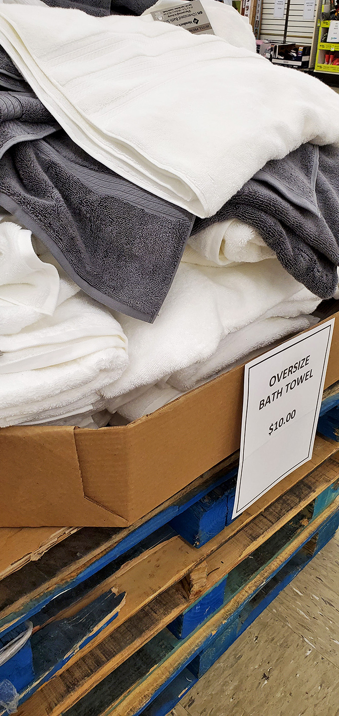 Plush bath towels that would make hotel thieves jealous, all without the guilt or security cameras. Luxury for your linen closet at bargain prices.