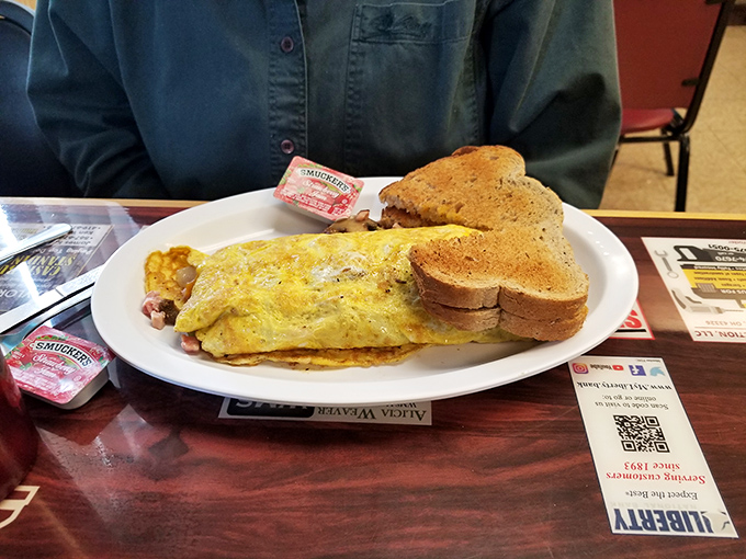When cheese meets eggs at Midway, they don't just get along&mdash;they form a relationship that would make romance novelists blush.
