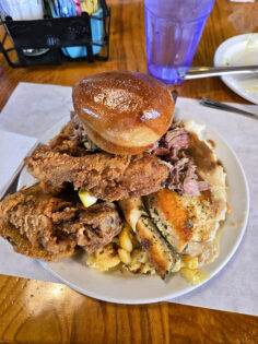 People Drive From All Over Florida To Eat At This This Iconic All-You ...