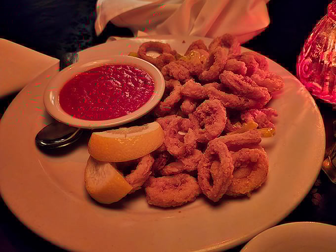Calamari so crispy, it could star in its own ASMR video. The marinara sauce? That's the real showstopper.