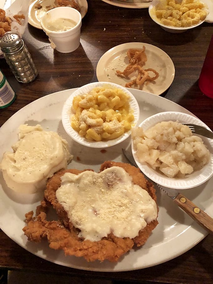 Behold the chicken fried steak with gravy so good you'll want to write it a thank-you note. Cardiologists, look away now.