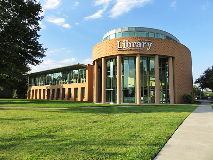 Libraries should always be this inviting&mdash;when architecture makes you want to curl up with a book, you know they've nailed the assignment.