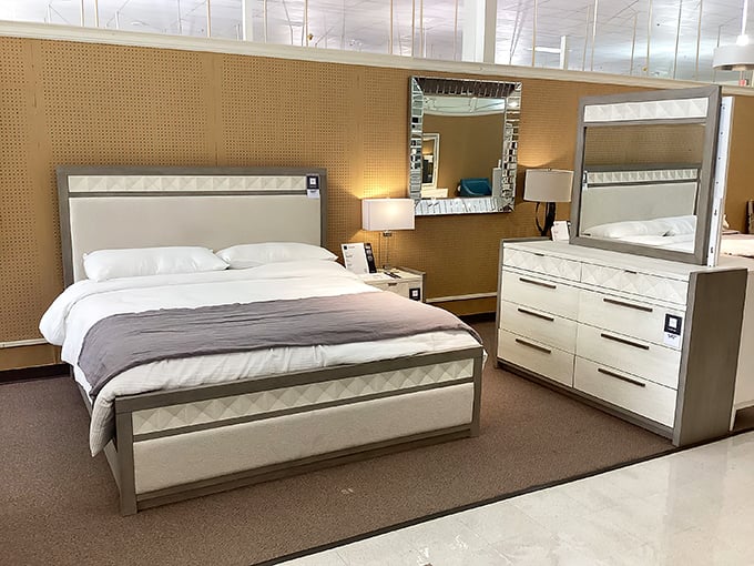 A bedroom set that strikes the perfect balance between glamour and function. The mirrors alone could star in their own design magazine spread.