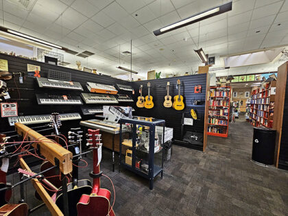 The Enormous Bookstore In Arizona That'll Make Your Book-Hunting Dreams ...