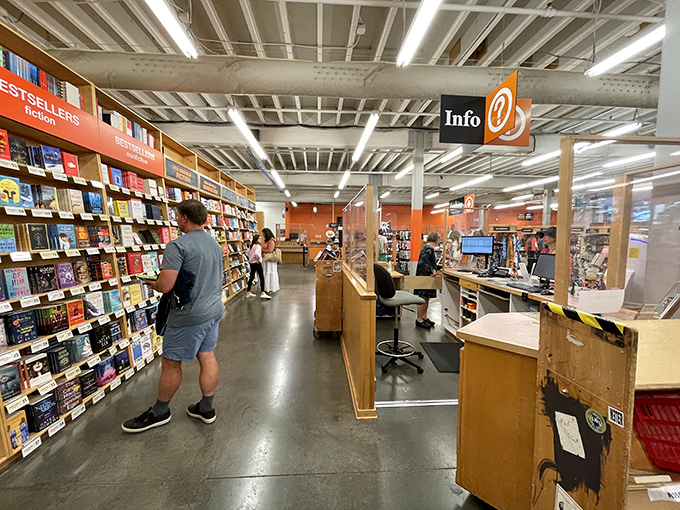 The security mirrors aren't for catching shoplifters&mdash;they're for spotting fellow readers who might recommend your next favorite book. Photo credit: Jyun-Syun Li