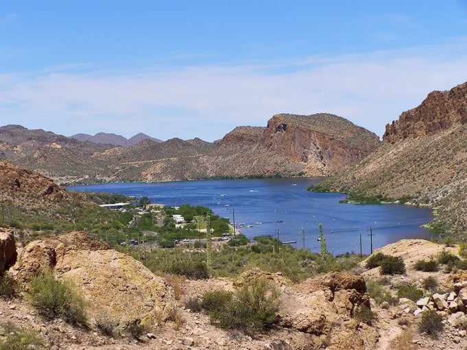 Water features in Green Valley provide both scenic beauty and welcome relief from the desert heat&mdash;nature's version of air conditioning.