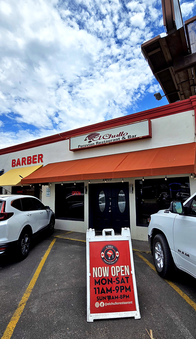 El Chullo's storefront might be playing it cool, but inside, Peruvian seafood traditions are making waves. That "Now Open" sign should read "Now Amazing."