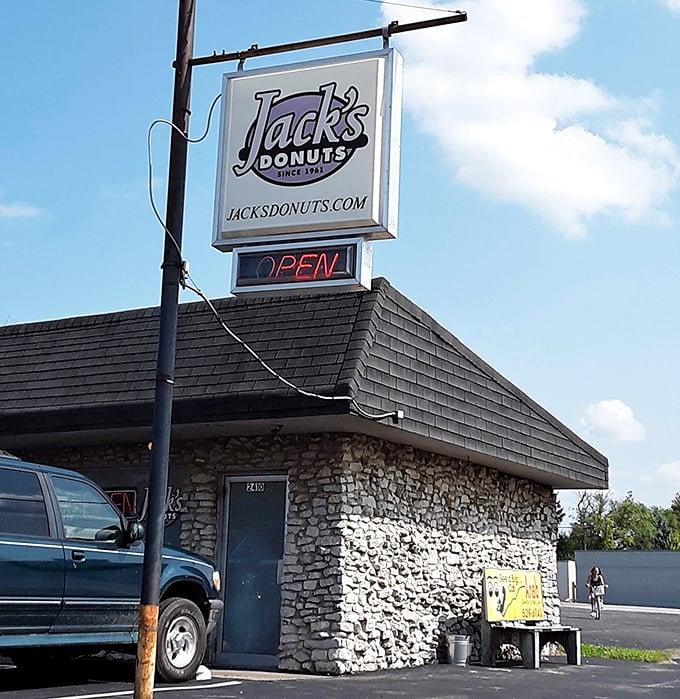 Jack's Donuts sign: That vintage sign has been pointing the way to happiness since JFK was president. Some directions never get old.