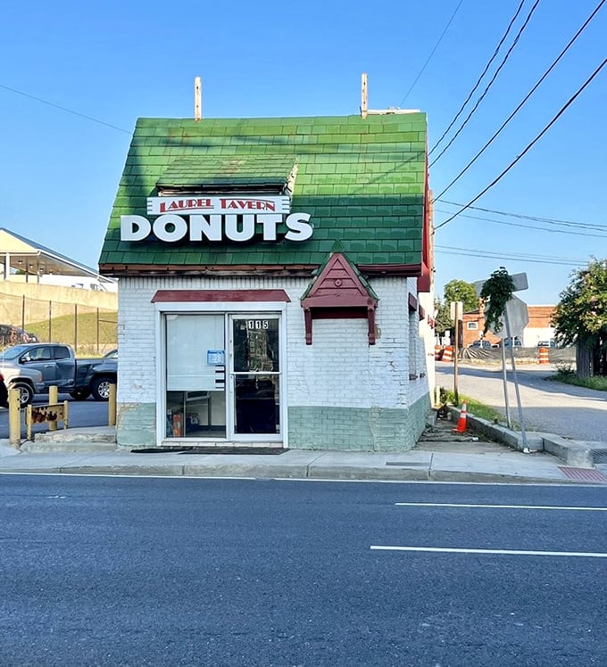 Laurel Tavern's little green-roofed building looks like it was plucked from a storybook about magical breakfast foods.