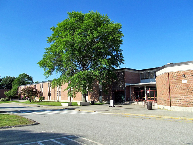 Ledyard's charming red colonial buildings offer a picture-perfect retirement setting that Social Security can actually support.