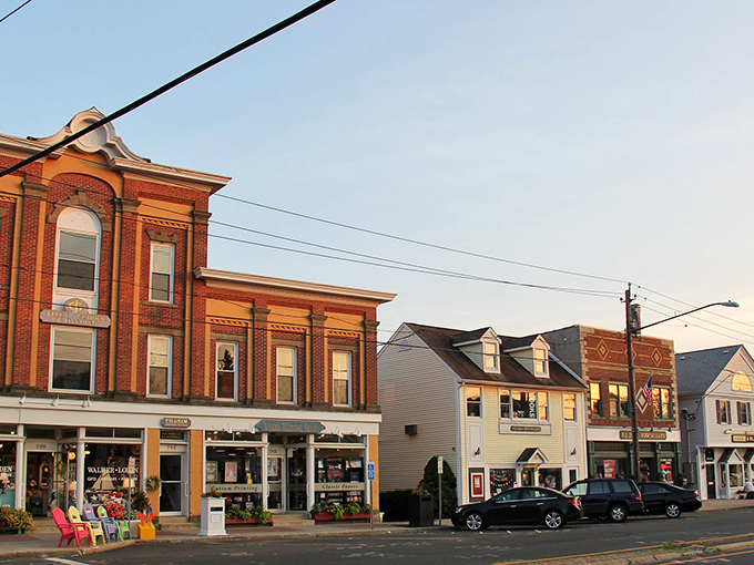 Madison's charming downtown storefronts create the perfect backdrop for "accidental" meetings that turn into hour-long catch-up sessions.