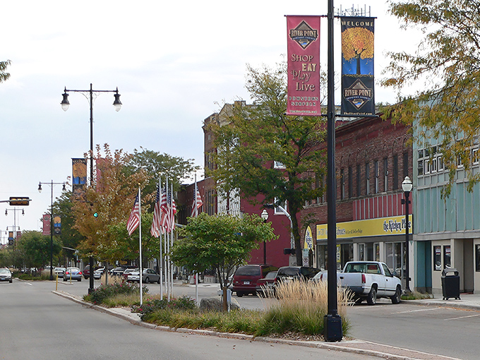 Norfolk's wide streets and classic architecture create a welcoming atmosphere where retirement savings last longer than your winter sweaters.