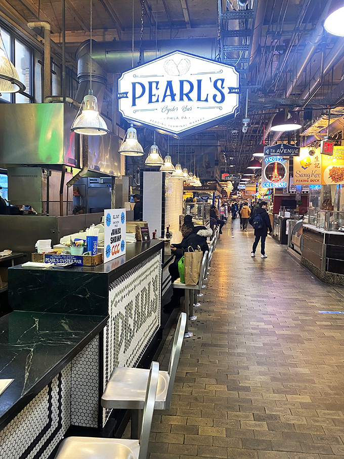 Pearl's Oyster Bar brings ocean treasures to Reading Terminal Market's bustling interior &ndash; an island of seafood in a sea of delicious chaos.