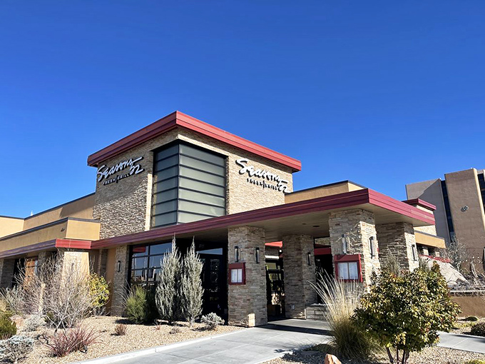 The stone facade of Seasons 52 promises seafood sophistication without the stuffiness. Desert dining with ocean flavors! 