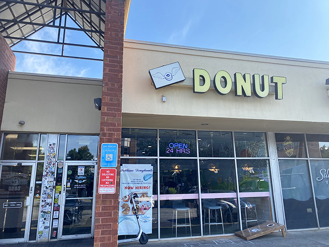 That neon "OPEN 24 HRS" sign is the nighttime equivalent of "You had me at hello."