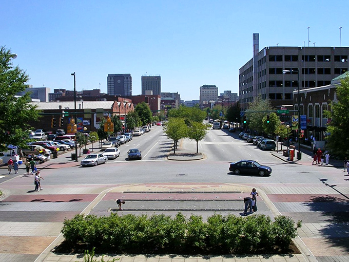 Fountains, foot traffic, and a skyline that still lets the sunlight in&mdash;this is downtown done right.