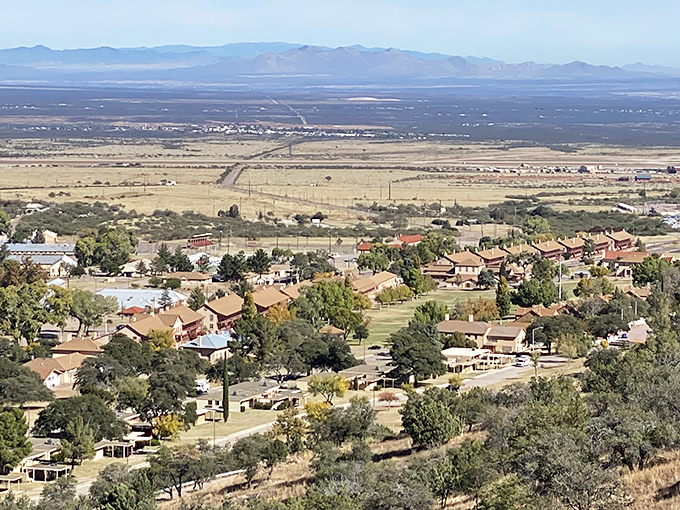 The buildings and residential houses in Sierra Vista offer all the necessities without the traffic tangos of bigger cities &ndash; convenience with a view!