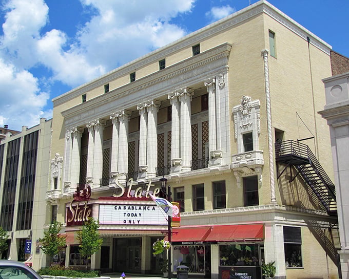 These South Bend streets mix Notre Dame sophistication with Midwest sensibility, like wearing sneakers with your Sunday best. 