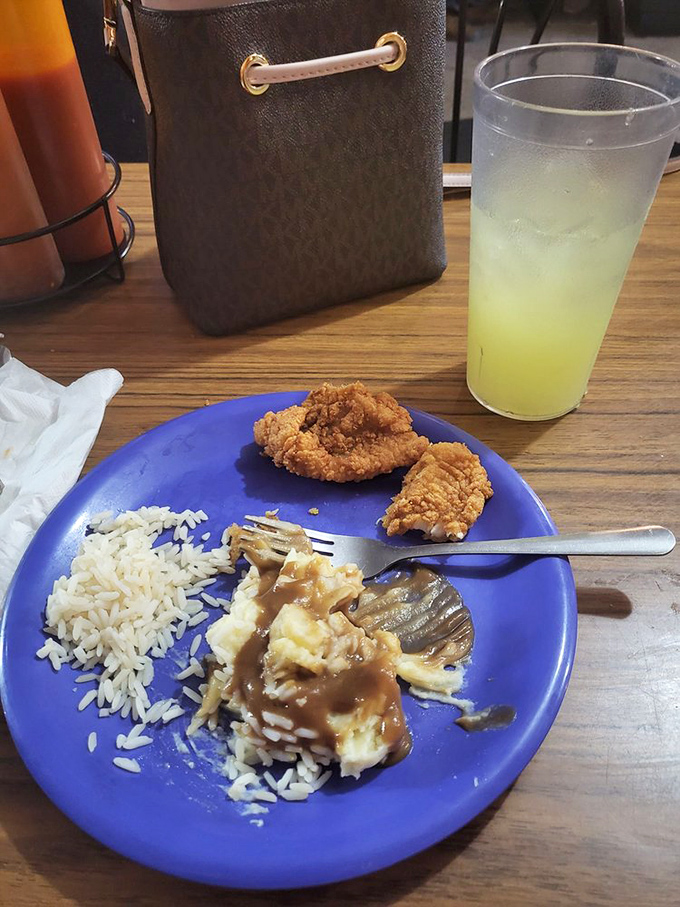 BBQ that surrenders at the touch of a fork, nestled alongside sides that refuse to be called supporting characters.