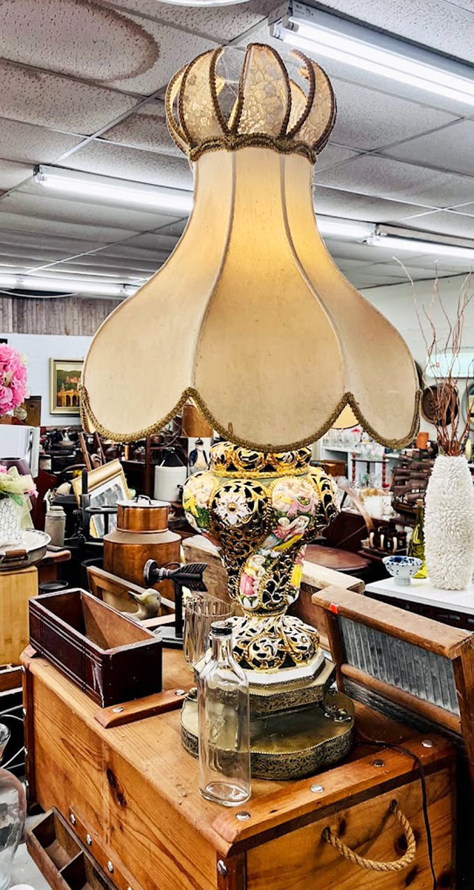Not just a lamp&mdash;a conversation piece. This ornate lighting fixture would make even Liberace say, "Now that's what I call making an entrance!"