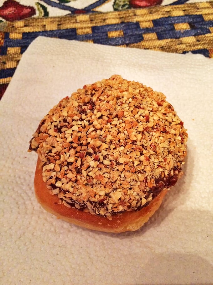 This peanut butter cup donut is what Elvis would have ordered if he'd visited Colmar instead of Vegas. 