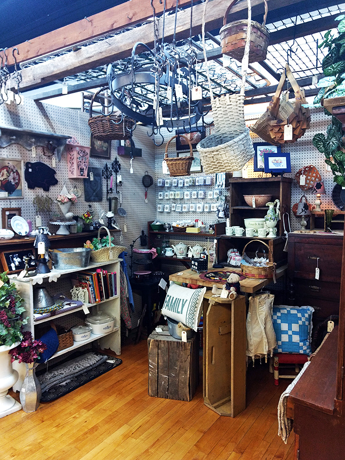 Treasure hunters know the joy of discovery&mdash;every booth offers its own personality, where mismatched baskets and textiles create unexpected harmony.